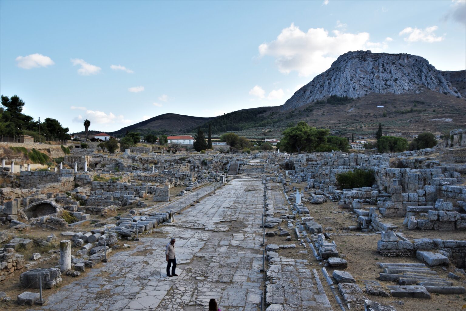 A short guide to Ancient Corinth: Guardian of the Peloponnese